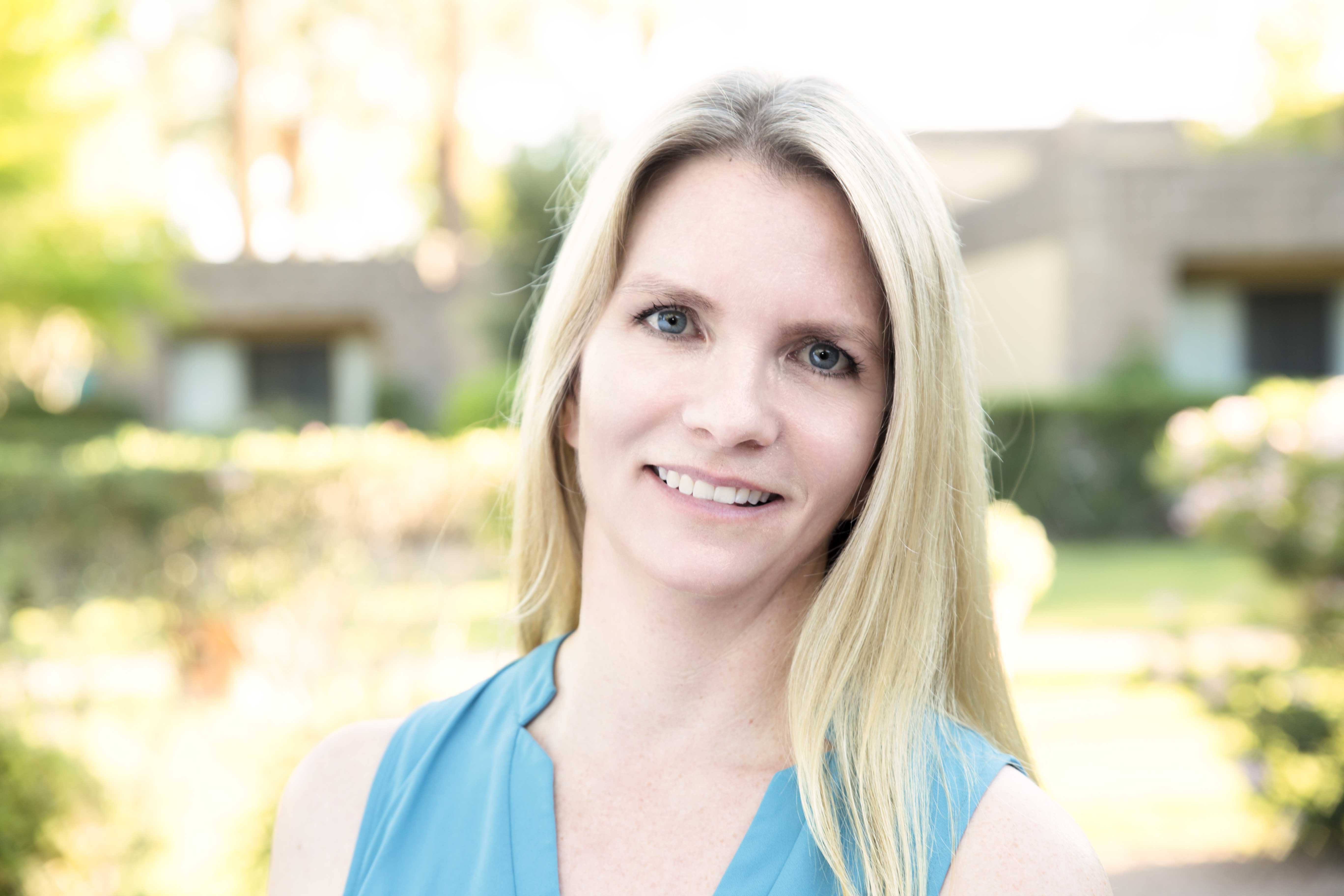 About – Lora Terrill